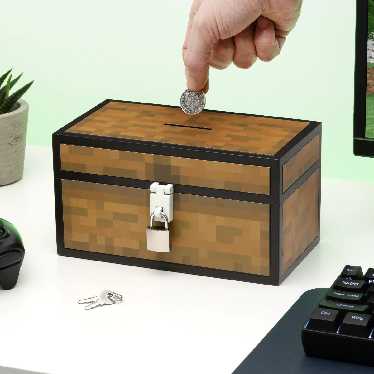 Paladone Minecraft Chest Money Box – Blueberry Cat