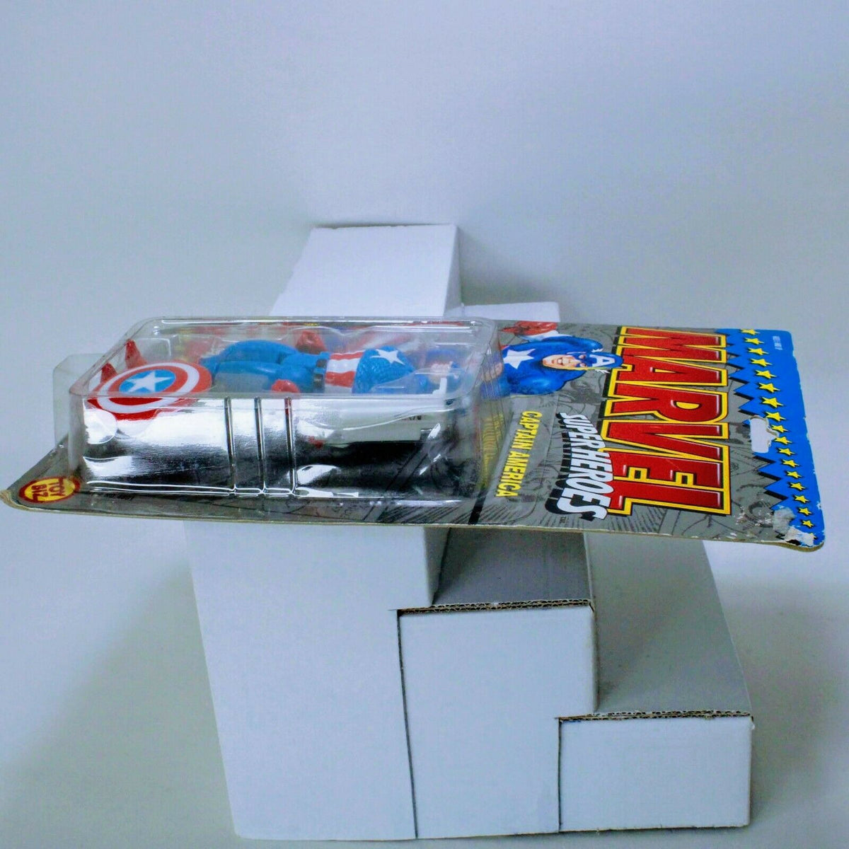 Marvel Comics Super Heroes Captain America - Toy Biz Vintage 4.75" Act ...