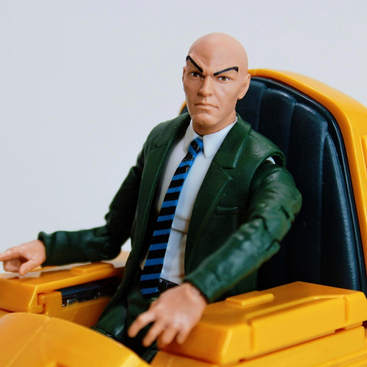 Marvel Legends X-Men Professor X w/ Hover Chair - 6" Action Figure Com ...